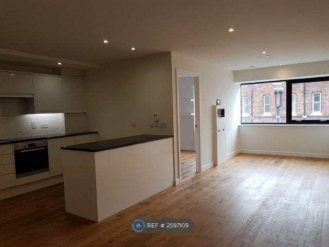 Scarbrook Road, Croydon CR0, 2 bed flat to rent, £1,500 pcm | PrimeLocation