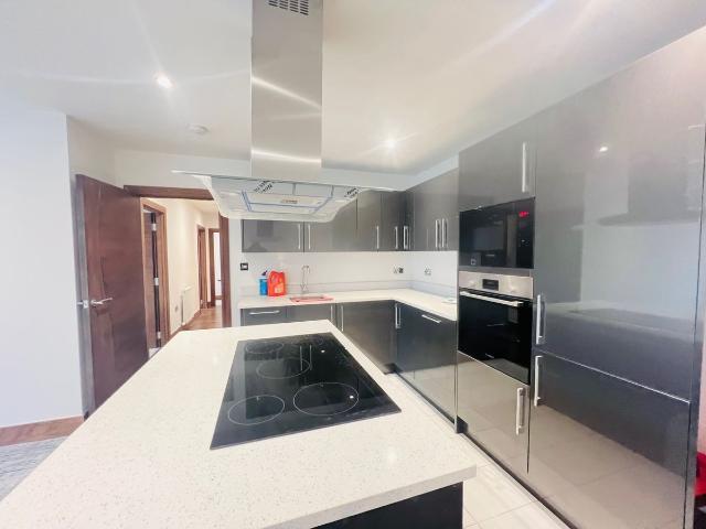 Scarbrook Road, Croydon CR0, 3 bed flat to rent, £2,000 pcm | PrimeLocation
