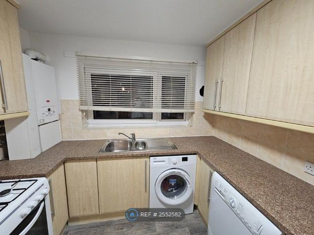 Scarfe Way, Colchester CO4, 2 bed flat to rent, £1,300 pcm | PrimeLocation