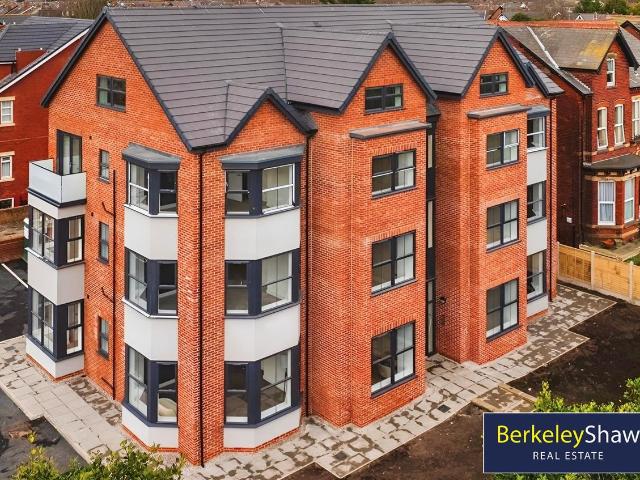 Scarisbrick New Road, Southport PR8, 2 bed flat to rent, £1,250 pcm | PrimeLocation