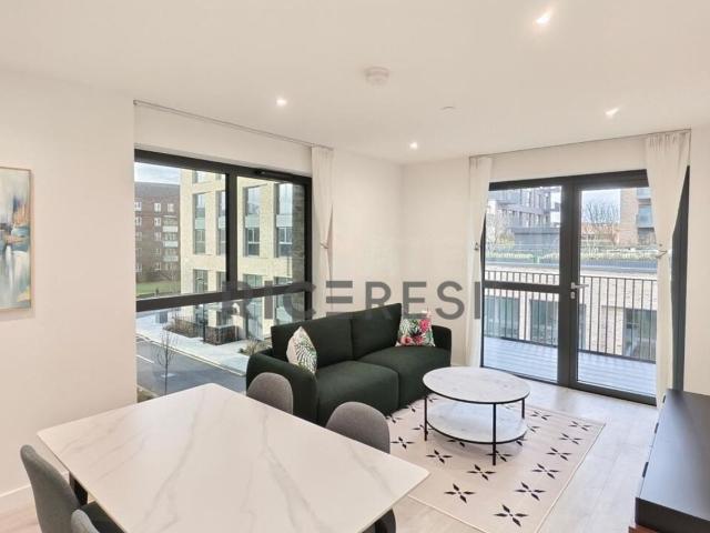 Scarlet Court, Woodbury Down, London N4, 1 bed flat to rent, £2,350 pcm | PrimeLocation