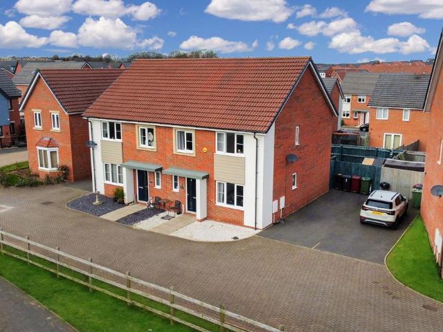 Scarlet Way, Shirebrook, Mansfield NG20, 4 bed semi detached house to rent, £1,100 pcm | PrimeLocation