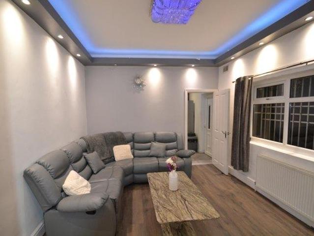 Scarsdale Road 6 bed house share to rent £4,560 pcm £1,052 pw
