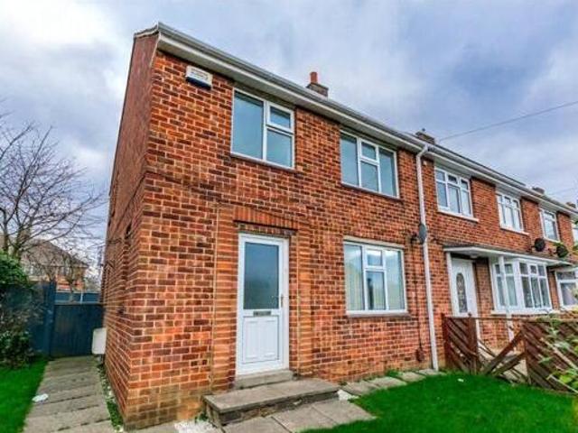 Scartho, Edge Avenue, Grimsby, 3 Bedroom End