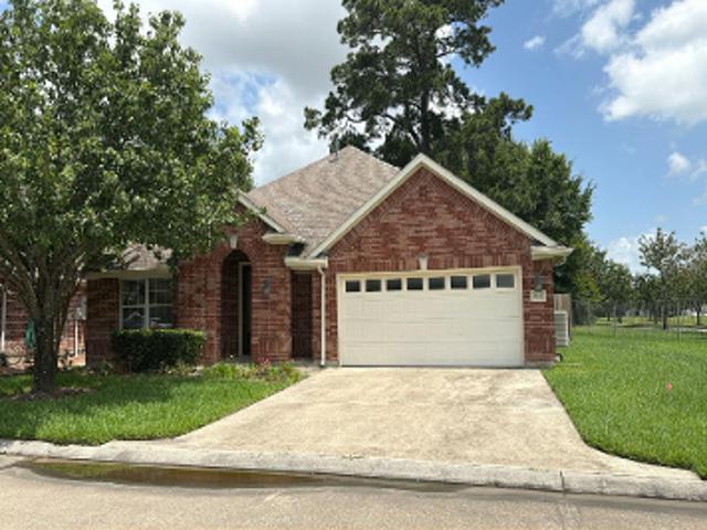 Scenic Forest Dr