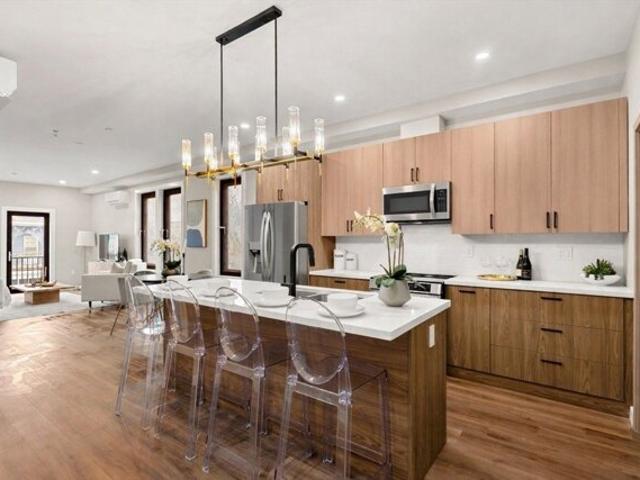 Schuyler St Unit,boston, Condo For Sale
