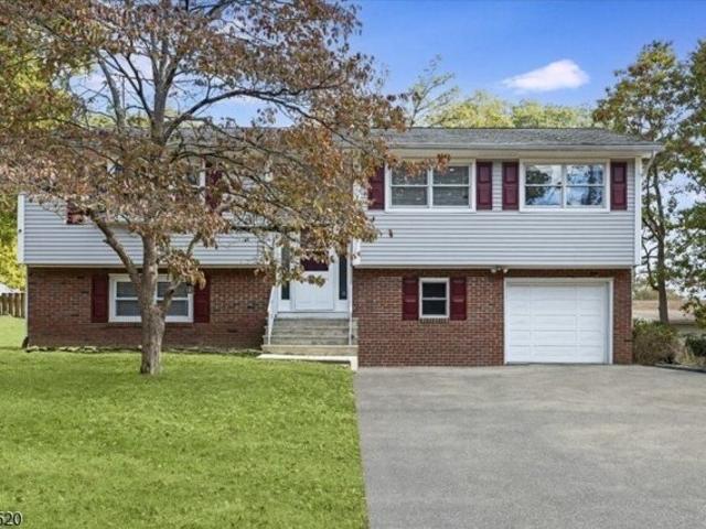 Schwarz Blvd, Jefferson Township, Home For Sale