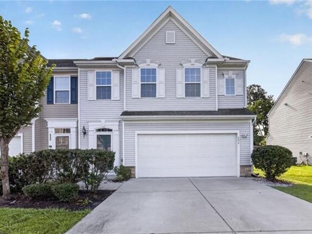 Schaefer Ave, Chesapeake, Condo For Sale