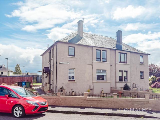 Schawpark, Sauchie FK10, 2 bed flat to rent, £800 pcm | PrimeLocation