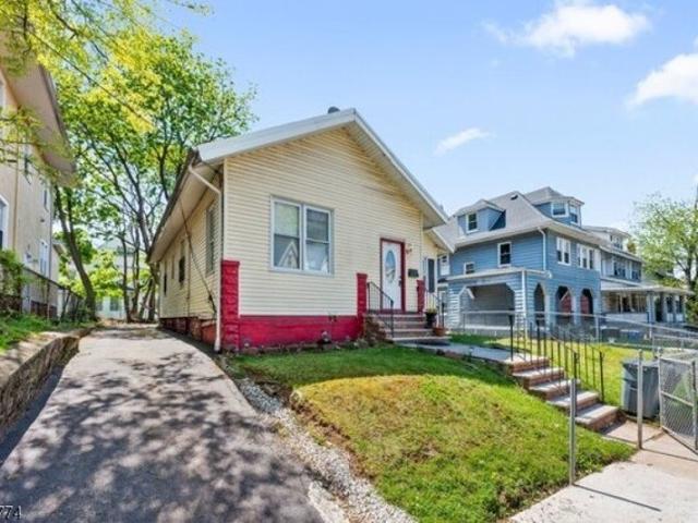 Scheerer Ave, Newark, Home For Sale
