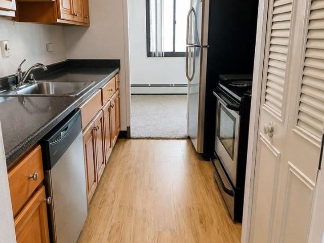 Schenley House & Schenley Annex 1 Bedroom Apartment for Rent at Schenley House and Schenley Annex, Pittsburgh, PA 15213 North Oakland