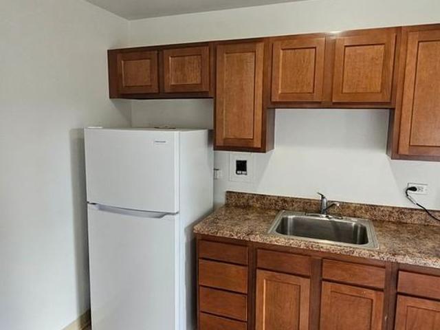 Schenley House & Schenley Annex 1 Bedroom Apartment for Rent at Schenley House and Schenley Annex, Pittsburgh, PA 15213 North Oakland