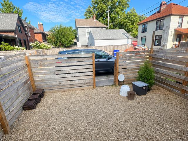Schiller Terrace 3 Bedroom Apartment for Rent at 390 E Whittier St, Columbus, OH 43206 Schumacher Place
