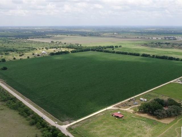 Schmoekel Rd, Marion, TX 78124