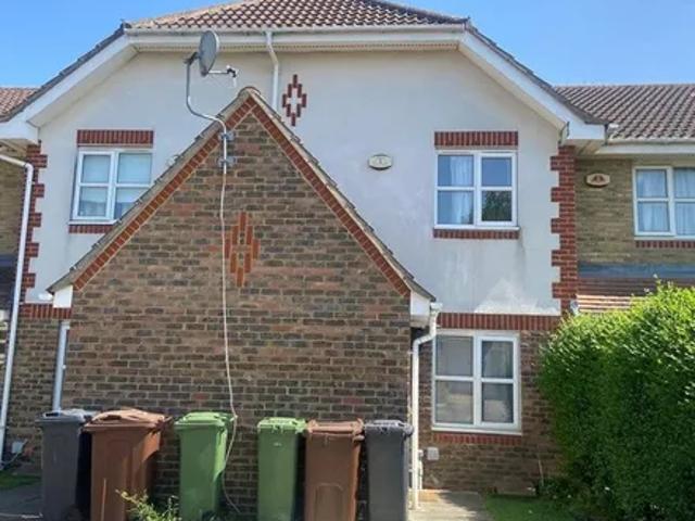 Schooner Close, London, IG11 0GG, United Kingdom | 2 bed townhouse for rent #166640142 | Rentberry