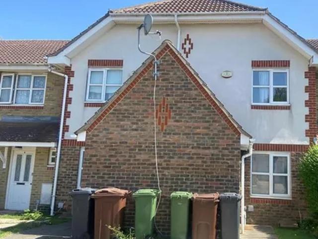 Schooner Close, London, IG11 0GG, United Kingdom | 2 bed townhouse for rent #167232129 | Rentberry
