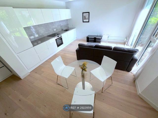 Schooner Road, London E16, 1 bed flat to rent, £1,980 pcm | PrimeLocation