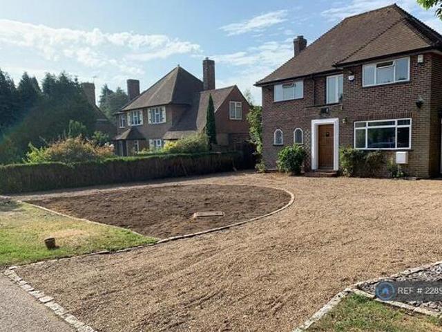 School Close, High Wycombe, 4 Bedroom Detached