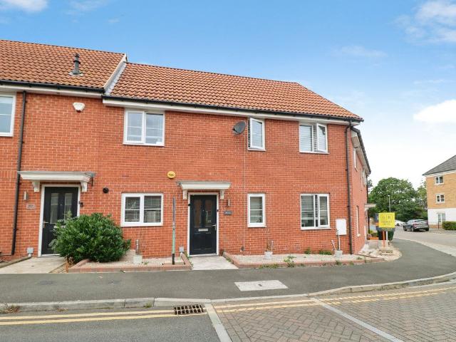 School Avenue, Basildon SS15, 2 bed terraced house to rent, £1,600 pcm | PrimeLocation