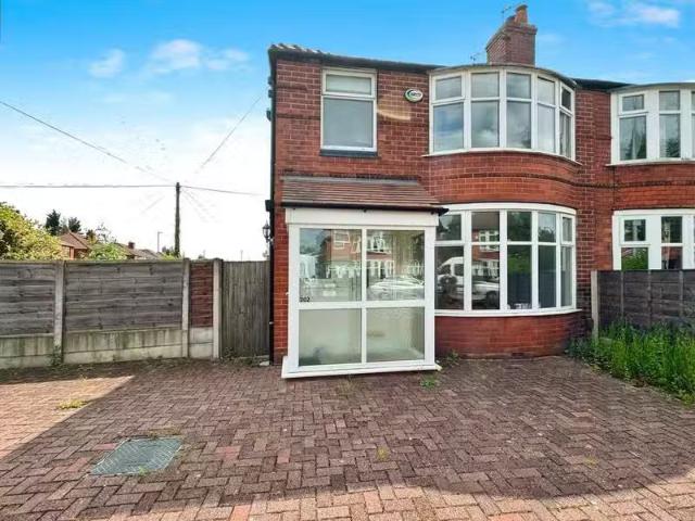 School Grove, Manchester, Withington. 3 bed semi detached hous.