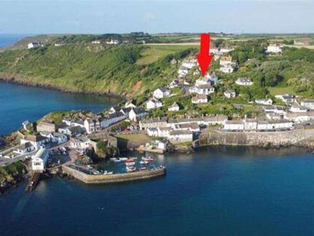 School Hill, Coverack, 8 Bedroom Detached