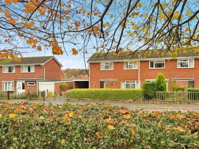 School Lane, Trefonen, 3 Bedroom Semi detached