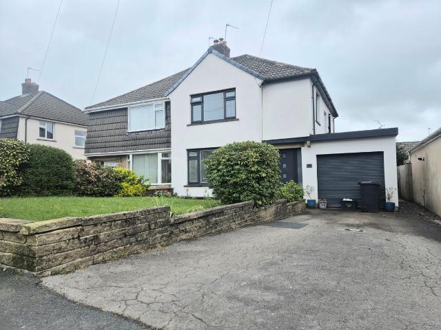 School Lane, Bradshaw, Halifax HX2, 4 bed semi detached house to rent, £1,650 pcm | PrimeLocation