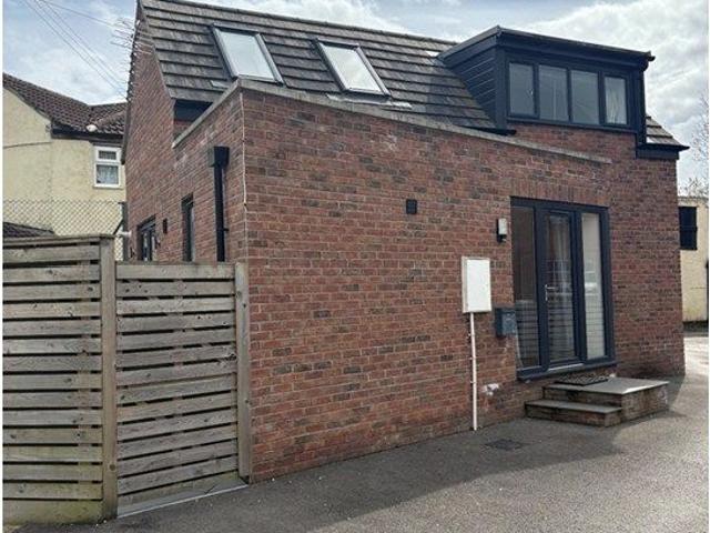 School Lane, Bridgwater TA7, 1 bed detached house to rent, £850 pcm | PrimeLocation