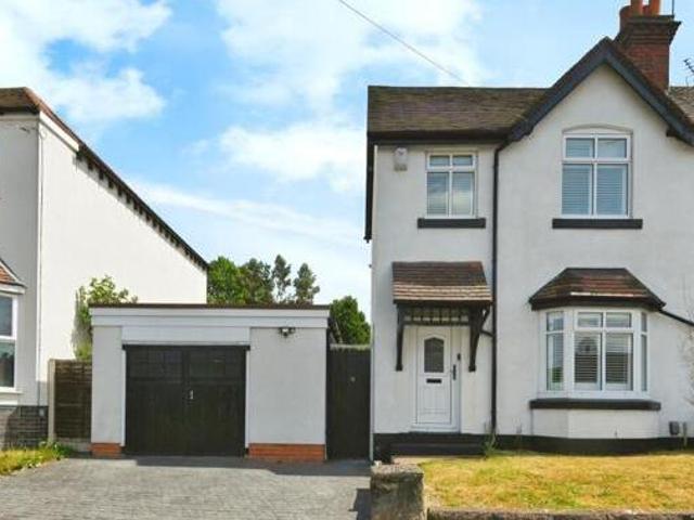 School Lane, Buckland End, 3 Bedroom Semi detached