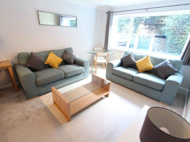 School Lane Close, Sheffield, S8