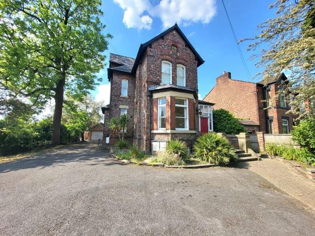 School Lane, Heaton Chapel, Stockport, Cheshire SK4, Studio to rent, £700 pcm | PrimeLocation
