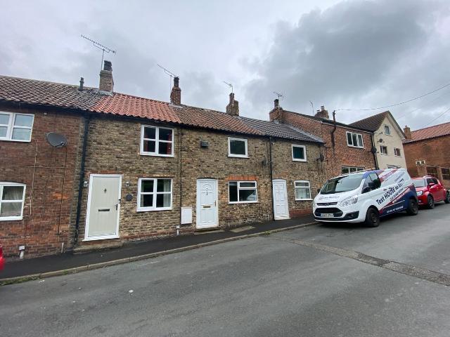School Lane, South Ferriby DN18, 2 bed terraced house to rent, £625 pcm | PrimeLocation