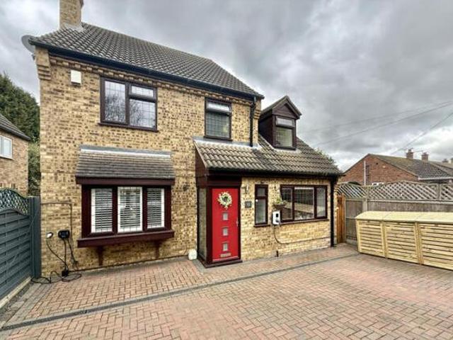 School Lane, St. Neots, 4 Bedroom Detached