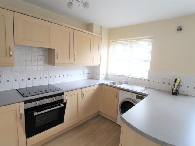 School Meadow, Guildford GU2, 2 bed flat to rent, £1,750 pcm | PrimeLocation