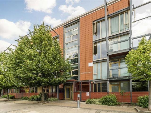 School Square, London SE10 2 bed flat to rent £2,350 pcm £542 pw