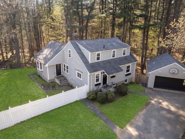 School St, Weston, Home For Sale