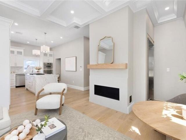 School St Unit,newport, Condo For Sale