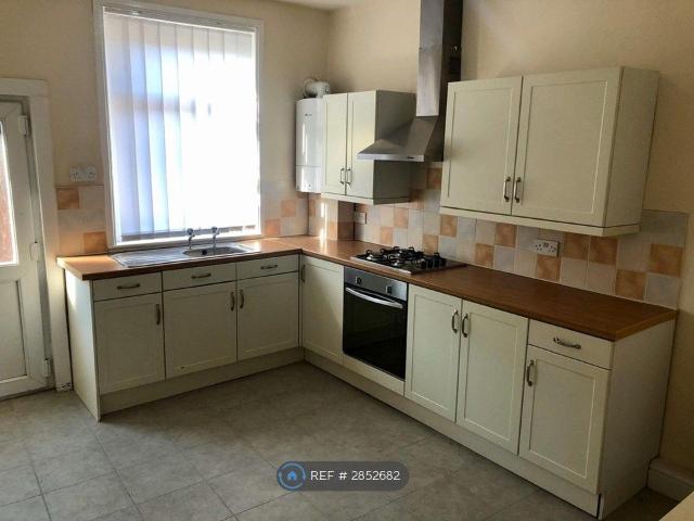 School Street, Bamber Bridge, Preston PR5, 2 bed terraced house to rent, £900 pcm | PrimeLocation