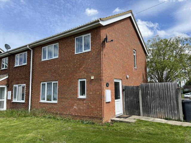 School Road, 3 bed terraced house to rent £1,275 pcm £294 pw
