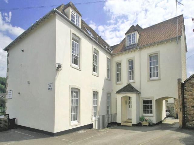 School Road, Wotton Under Edge GL12, 1 bed flat to rent, £825 pcm | PrimeLocation