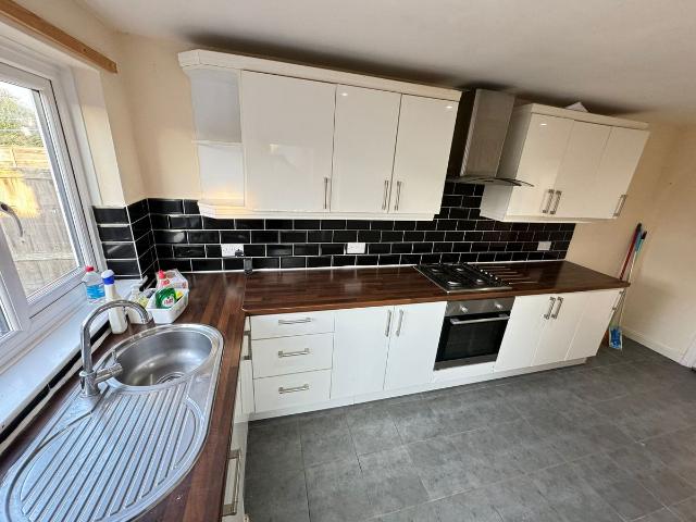 School Road, Dagenham RM10, 3 bed terraced house to rent, £2,200 pcm | PrimeLocation