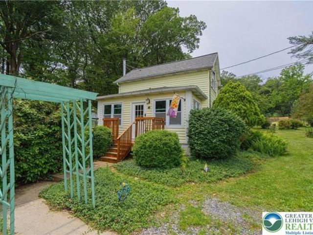 School Rd, Pen Argyl, Home For Sale
