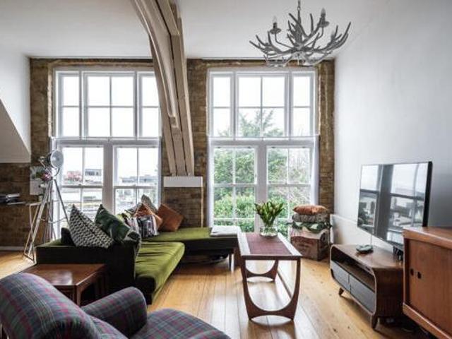 Schoolhouse Yard, Woolwich, 2 Bedroom Flat