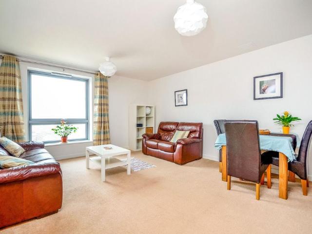 Schoolhouse Lane, Wapping, London, E1W 1 bed flat to rent £1,950 pcm £450 pw