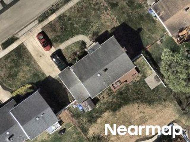 Schoolhouse Ln