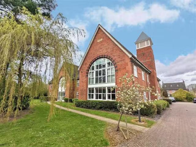 Scholars Court, Tythe Barn Lane. 2 bed ground floor flat for s.