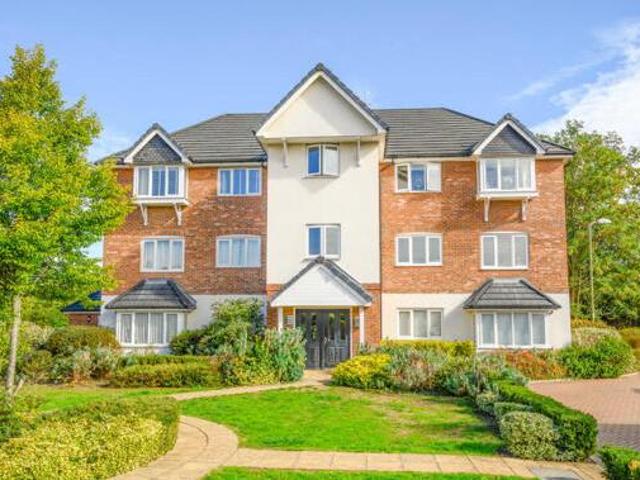 Scholars Place, Walton on thames, 2 Bedroom Apartment