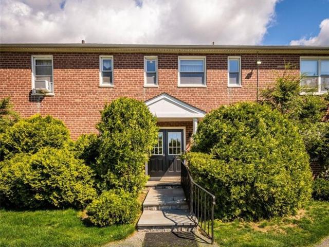 Schrade Rd Apt C, Briarcliff Manor, Property For Sale