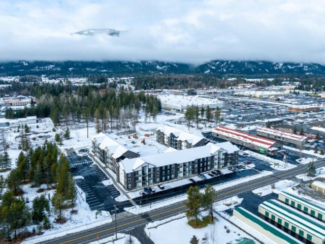 Schralpenhaus Apartments 2 Bedroom Apartment for Rent at 564 N Triangle Dr, Ponderay, ID 83852