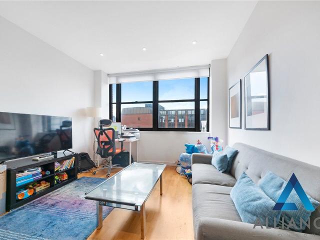 Scimitar House, 23 Eastern Road Romford RM1, 1 bed flat to rent, £1,600 pcm | PrimeLocation